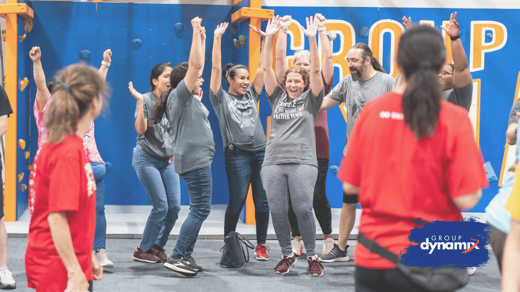 9 Effective Team Building Activities [for Large Groups]